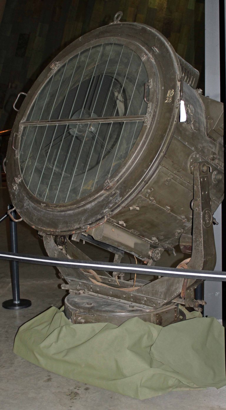 Captured First World War Searchlight update – The Searchers