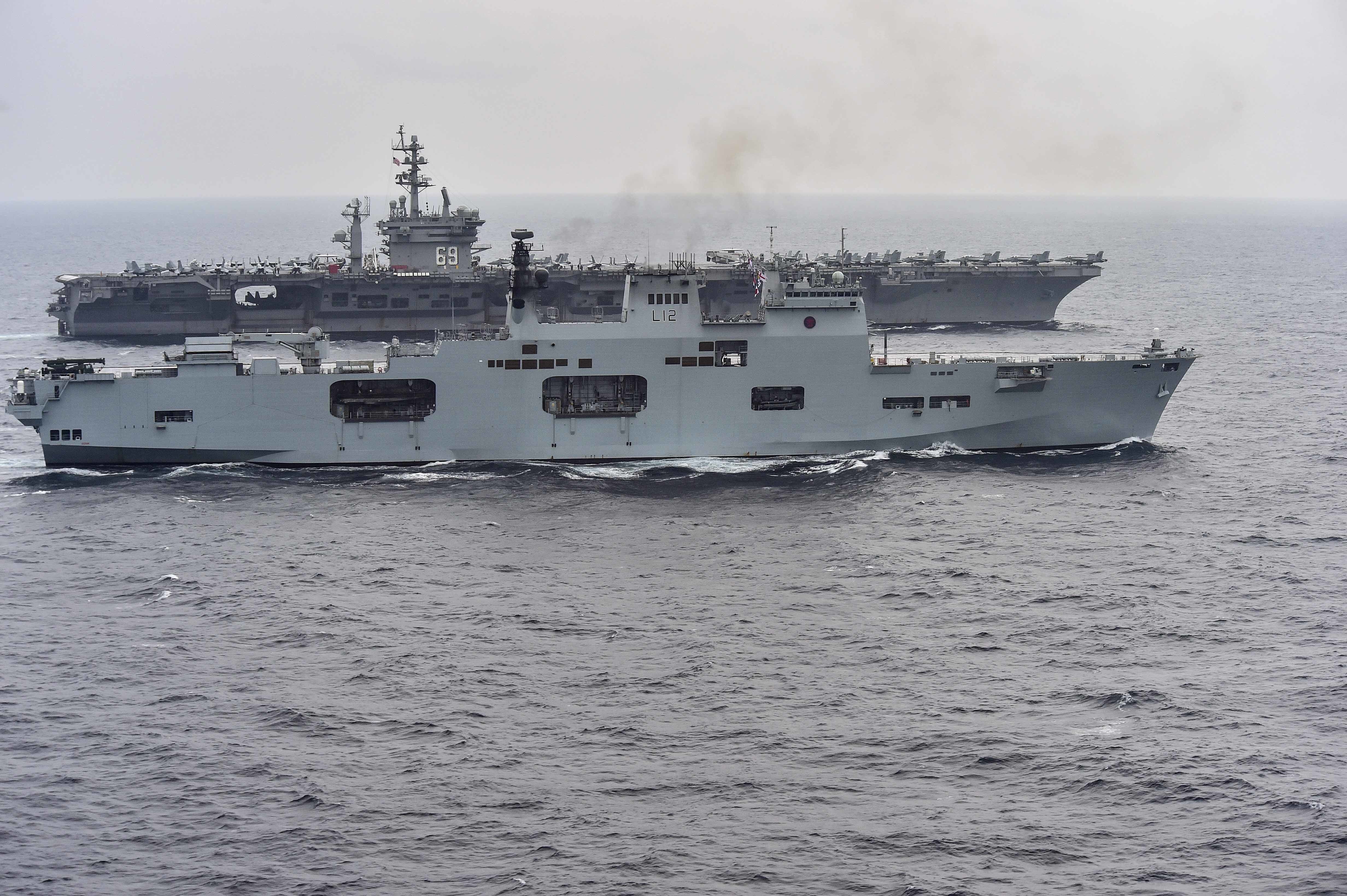 Royal Navy – Amphibious Assault Ships – The Searchers