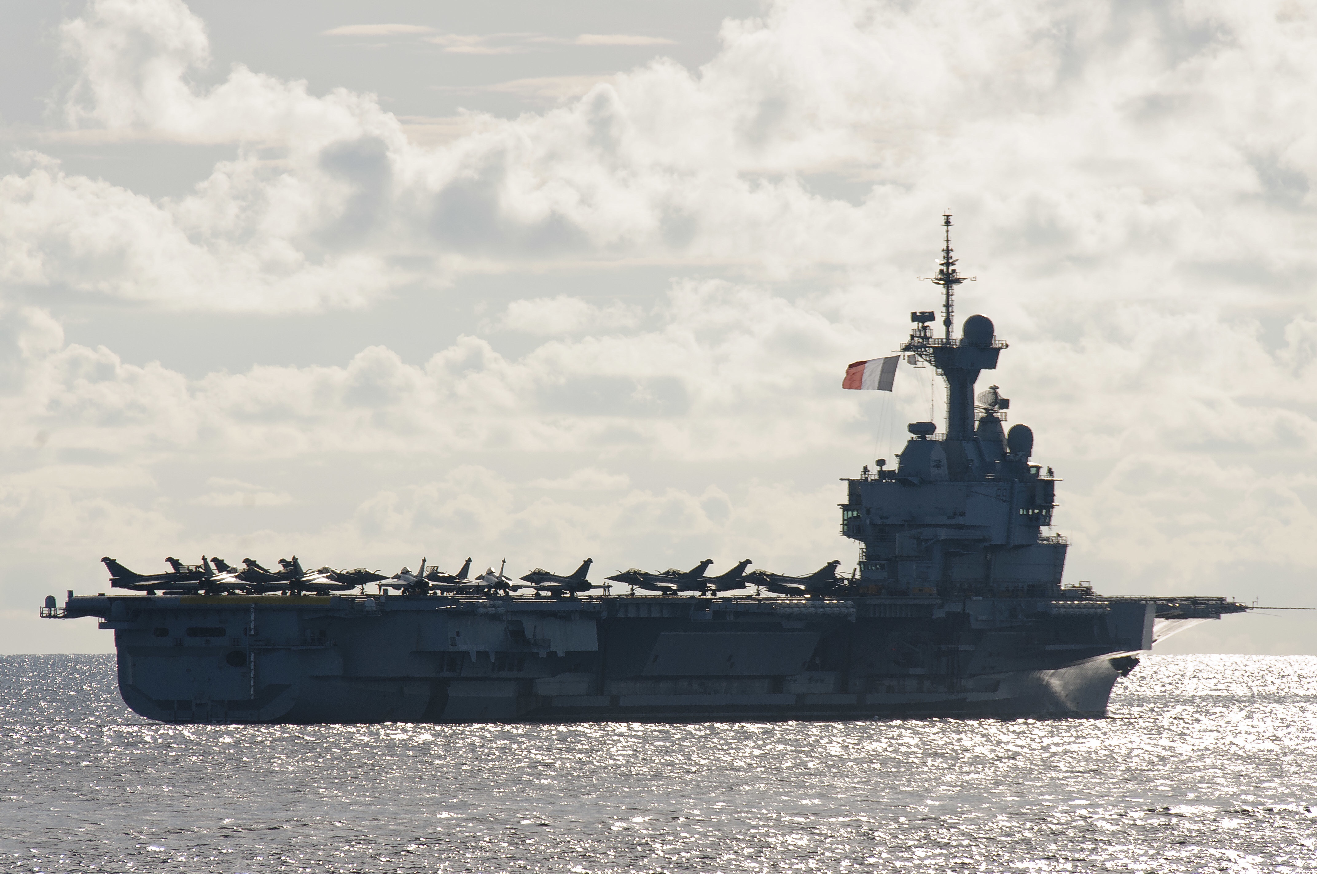 French Navy – Aircraft Carriers – The Searchers
