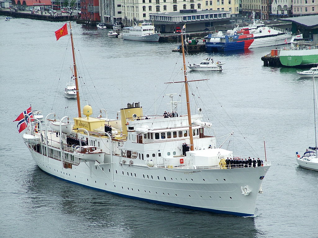 Royal Norwegian Navy – Auxiliaries and Other Ships – The Searchers