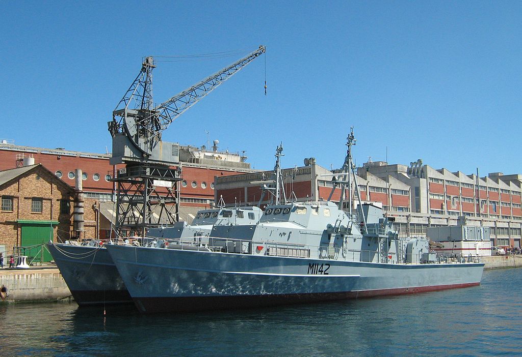 South African Navy – Mine Warfare Ships – The Searchers