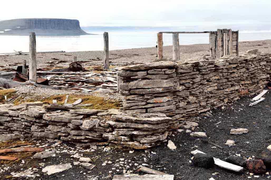Breadalbane Part 1: Wrecked near the Top of the World – The Searchers