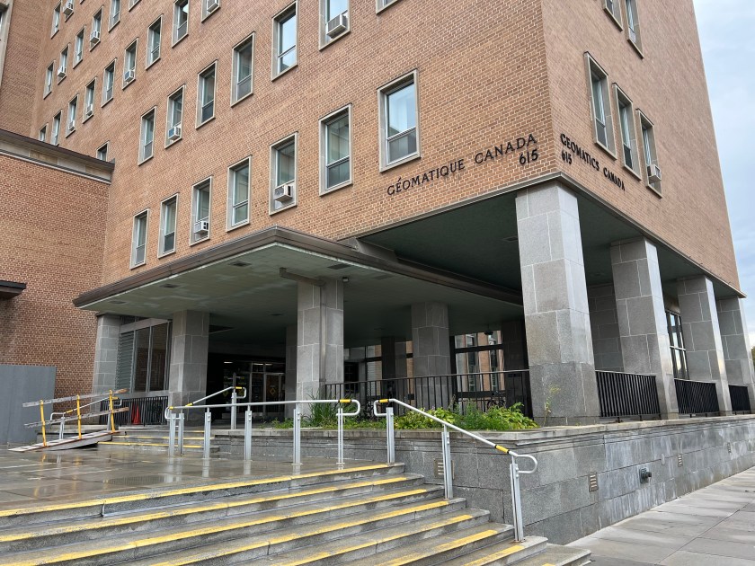 An Aerial Reconnaissance of the Cold War Royal Canadian Navy – The ...